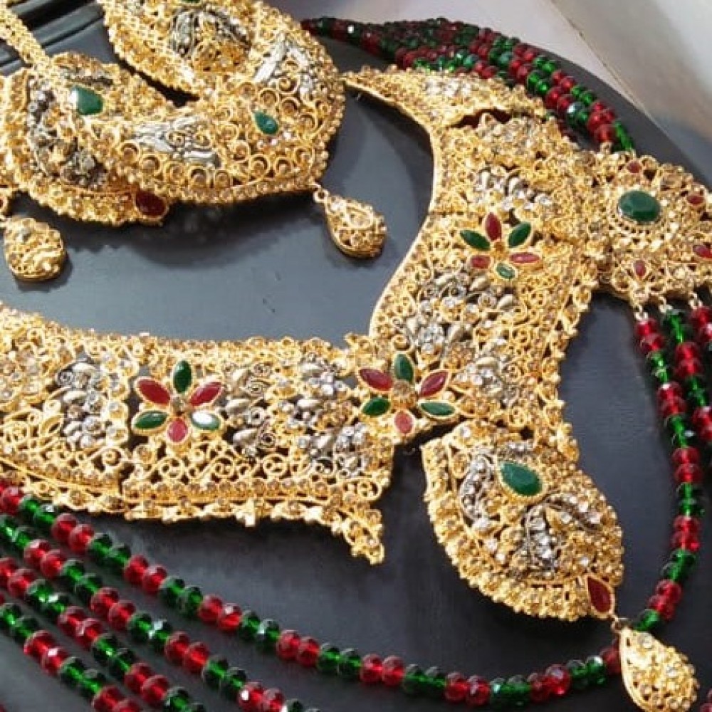 Pakistani Bindiya Jewellery